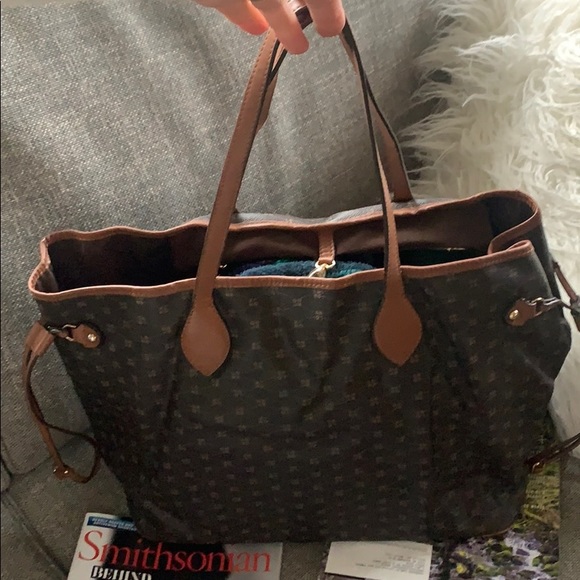 leounise | Bags | Leounise Hand Bag | Poshmark